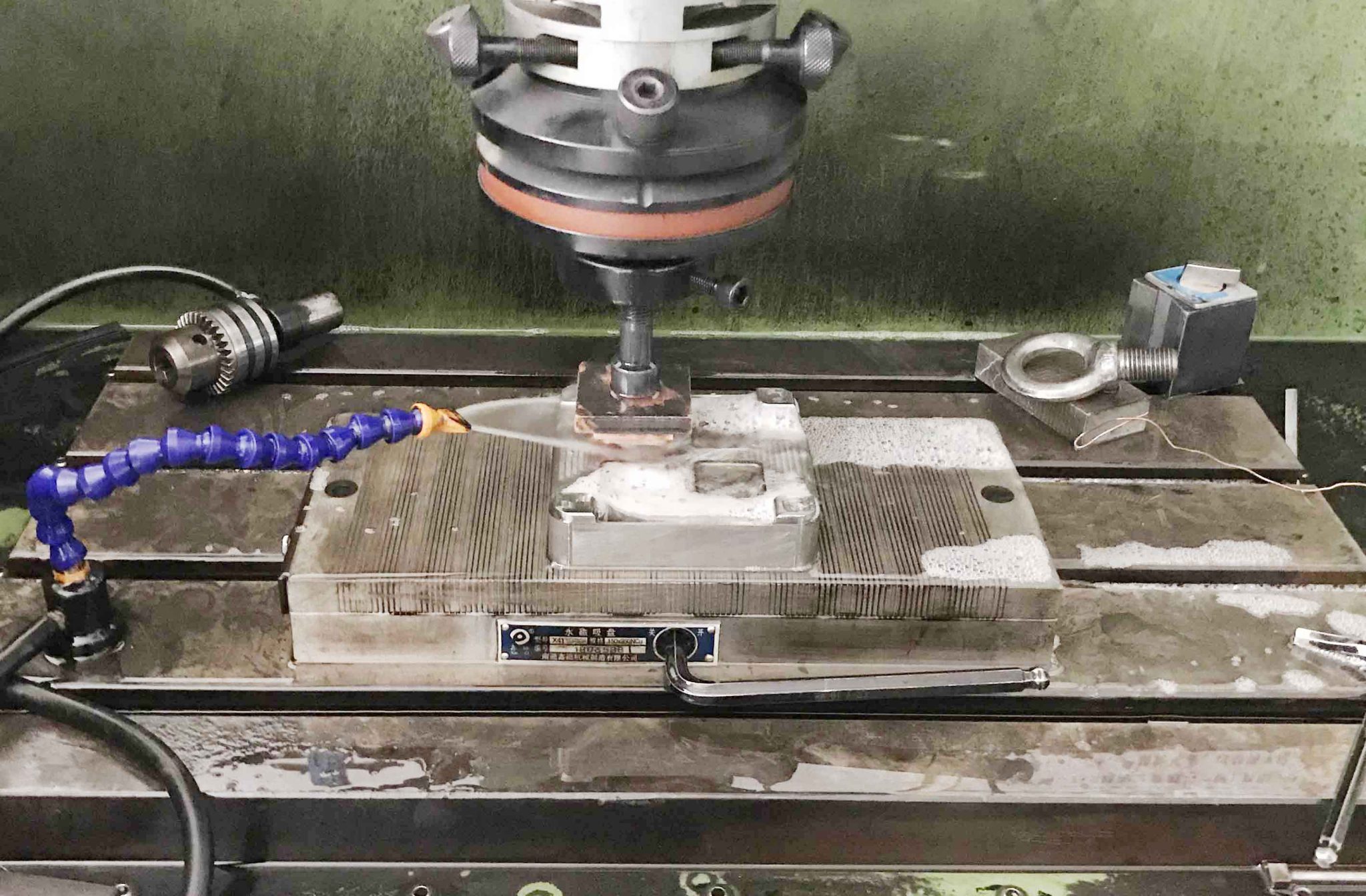 What is Electrical Discharge Machining ( 2025 Detailed explain)