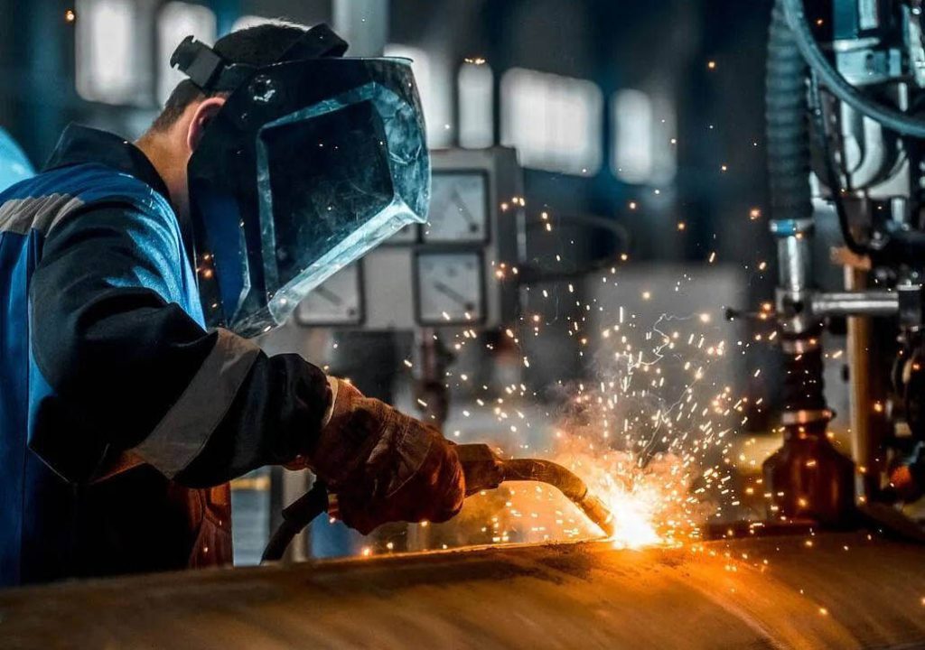 Carbon Steel Types, Characteristics, Applications - Attractive Plastics